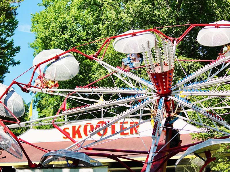 Paratrooper Ride | Idlewild & SoakZone Park Attraction
